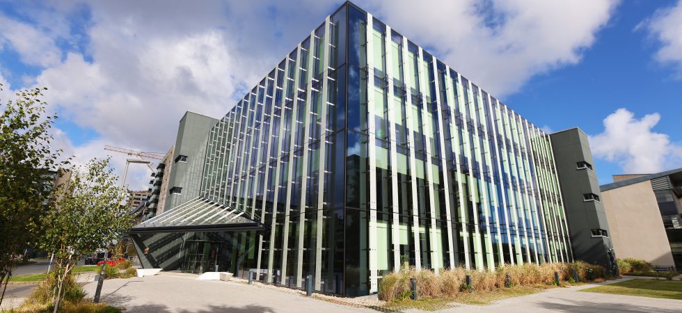 Navigating the New Year Real Estate Market - HWBC